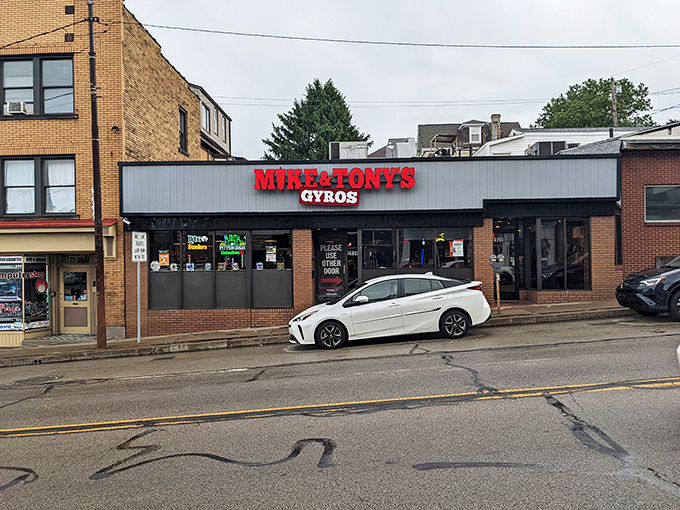 The unassuming brick exterior of Mike & Tony's Gyros proves once again that culinary treasures often hide behind the simplest facades.