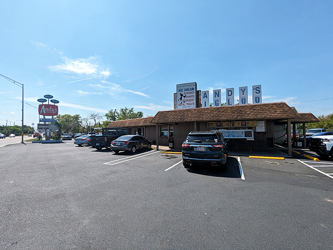 The unassuming exterior of Andy's Igloo stands like a time capsule in Winter Haven, promising comfort food treasures that no fancy fa&ccedil;ade could improve upon.