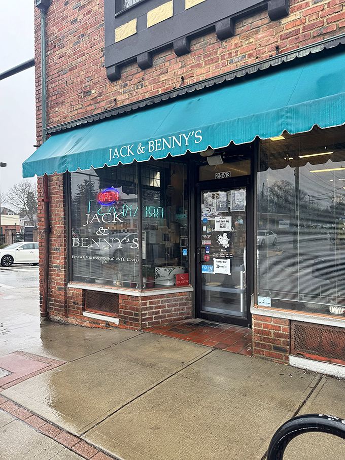 The teal awning of Jack & Benny's beckons like a breakfast lighthouse on Columbus's High Street, promising comfort in brick-and-mortar form.