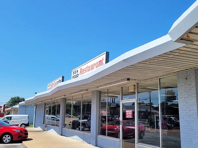 The unassuming exterior of White River Fish Market proves once again that the best seafood often hides behind the simplest facades.