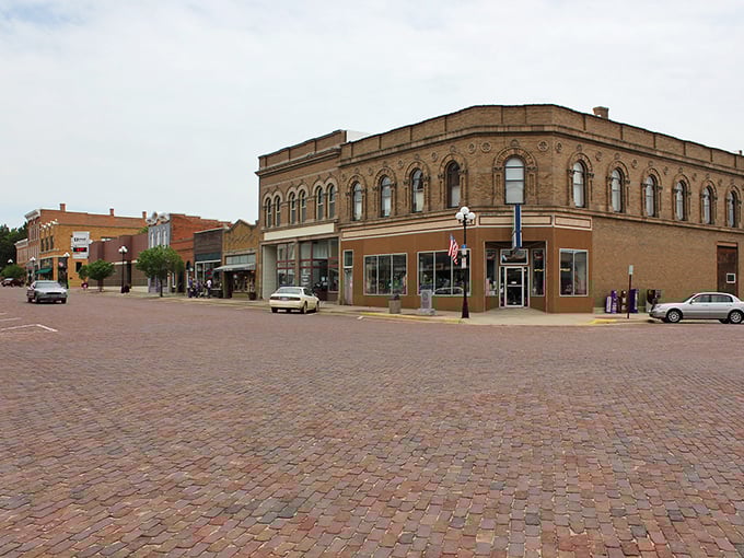 Main Street America isn't just alive in Marysville &ndash; it's thriving! The quintessential small-town charm makes you wonder if you've time-traveled to a simpler era.