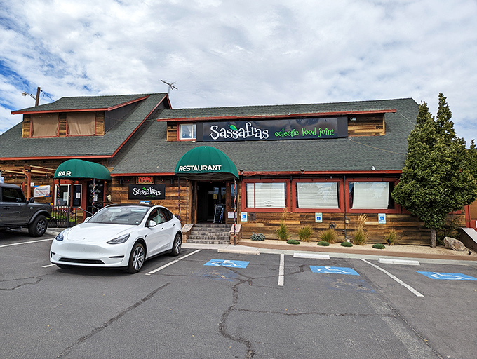 1. this unassuming restaurant in nevada has massive cheeseburgers locals can't get enough of