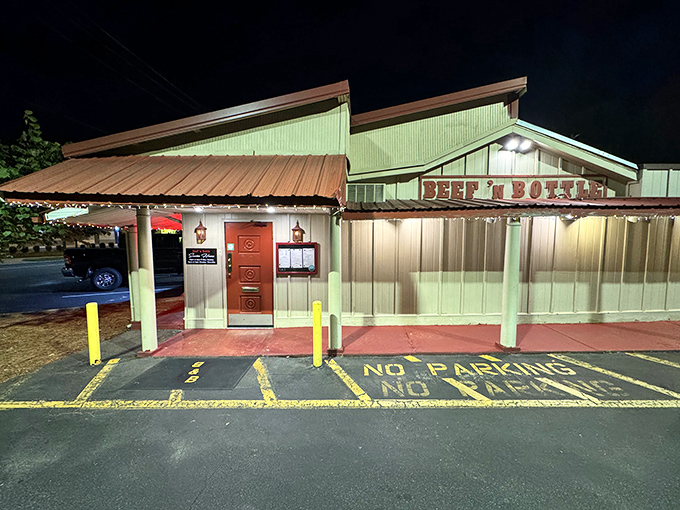 The unassuming exterior of Beef 'N Bottle belies the culinary treasures within. Like finding a Rolex in a paper bag, this Charlotte institution has been surprising guests since 1958. 