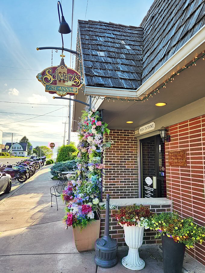 The unassuming brick exterior of Schwarz's Supper Club hides a beef paradise within, like Clark Kent concealing Superman beneath those glasses and that suit.
