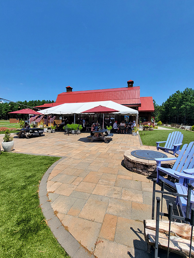 A rustic barn that promises nothing fancy&mdash;until you taste what's inside. Country elegance at its finest in Mineral's hidden culinary gem.