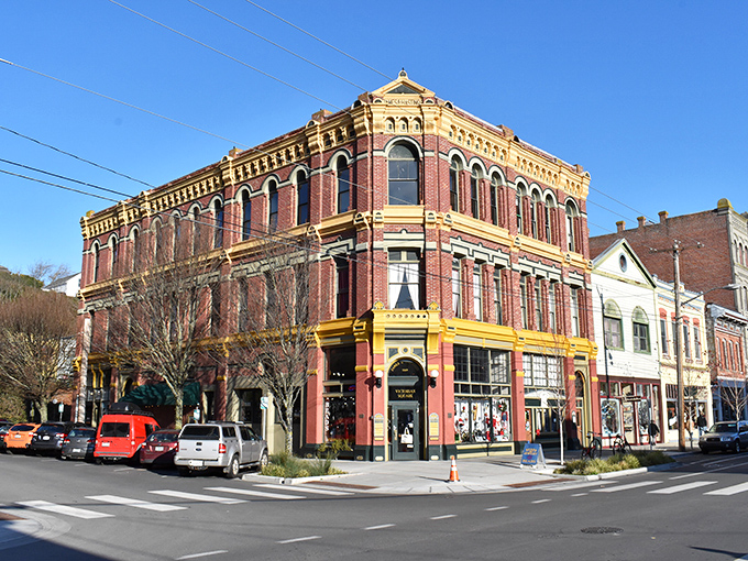 Port Townsend Vineyards offers rustic charm and outdoor seating where wine tastings come with a side of Pacific Northwest sunshine. 