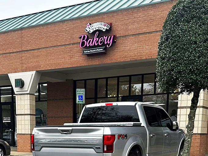 The unassuming brick fa&ccedil;ade of Cinnamon Cr&egrave;me Bakery hides a wonderland of sweet treasures within. Who knew paradise had an address on Chenal Parkway?
