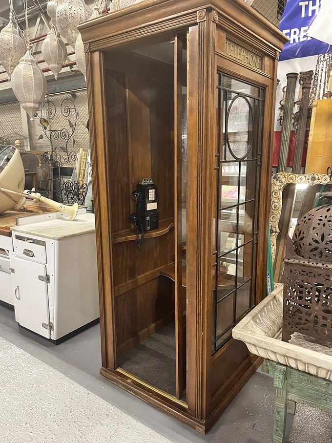 Step into this vintage phone booth and you're suddenly Superman with a mission&mdash;or just someone desperately trying to find a quarter.