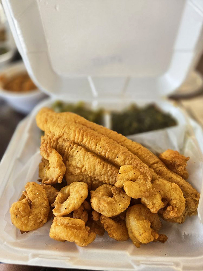 Fried seafood so perfectly golden, it deserves its own spot in the Louvre. Art you can eat is the best kind.