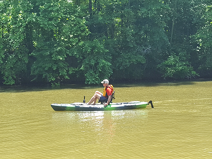 Solo kayaking on Farmville's golden waters&mdash;where "notifications" are just birds calling and "streaming" refers only to the current.