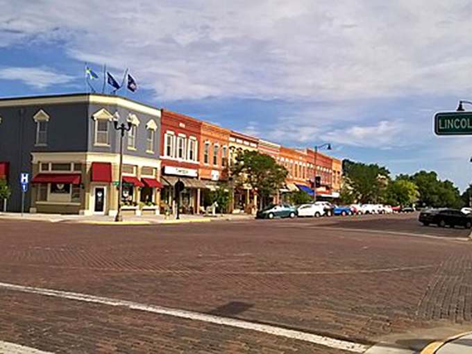 Downtown Lindsborg's distinctive architecture and brick-paved streets make you feel like you've stumbled onto a movie set for "Quaint Small-Town America."