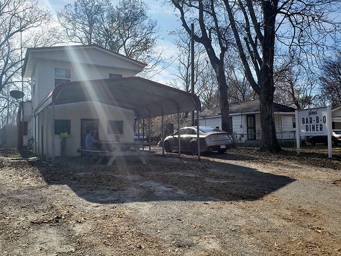 Morning light bathes the diner in a golden glow. Early birds know the secret—arrive with the sun if you want to guarantee your barbecue fix.