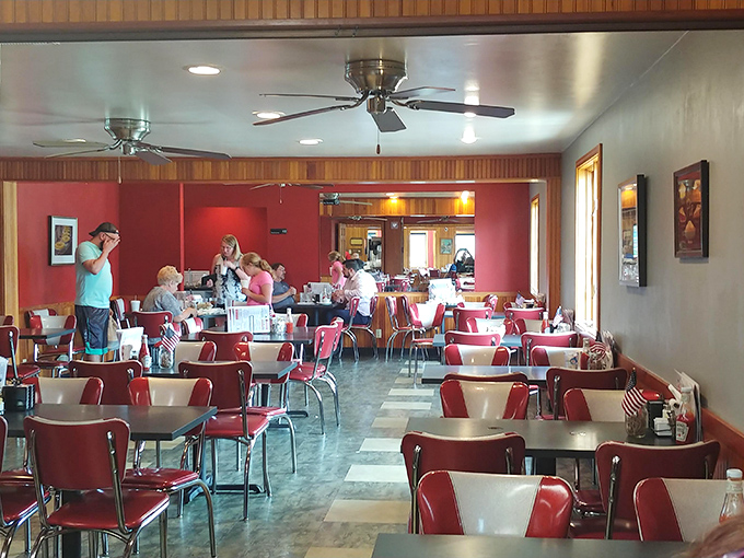 A dining room buzzing with the sound of people making memories between bites. Everyone here is either smiling or chewing &ndash; often both.