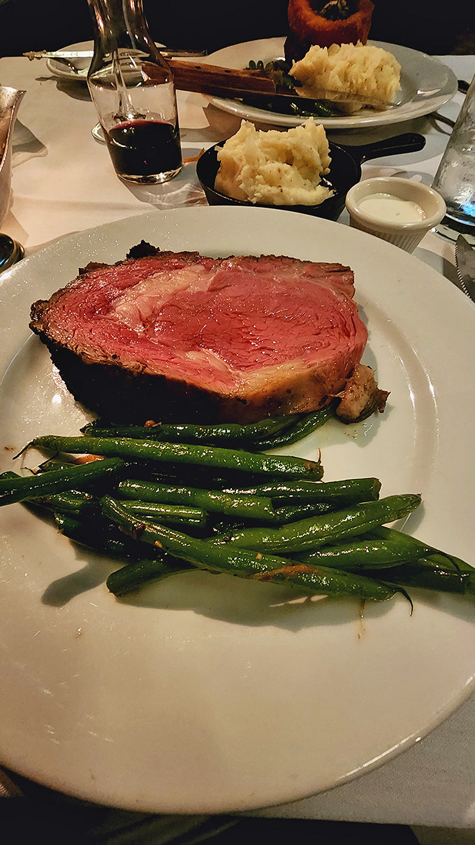 Filet mignon that could convert vegetarians. The kind of dish that makes you want to cancel your other dinner plans for the week. 