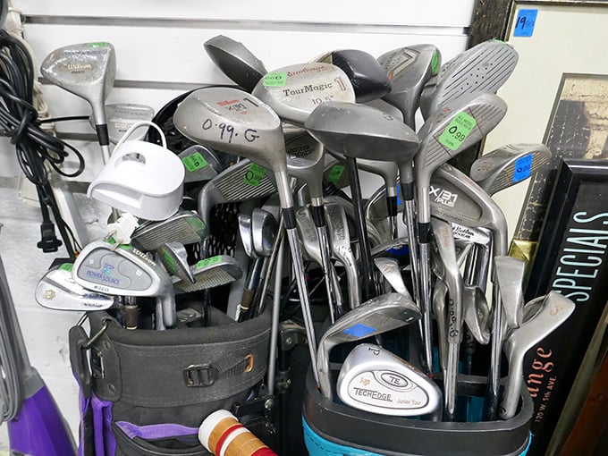 Golf clubs galore! Weekend duffers can upgrade their game without upgrading their credit card limit. Tiger Woods started somewhere, right?