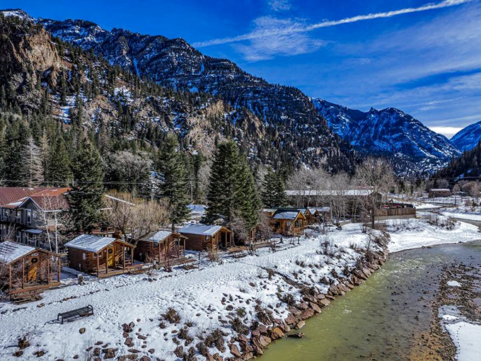 Winter cabins along the Uncompahgre River offer that perfect balance of solitude and comfort that mountain retreats are meant to provide.