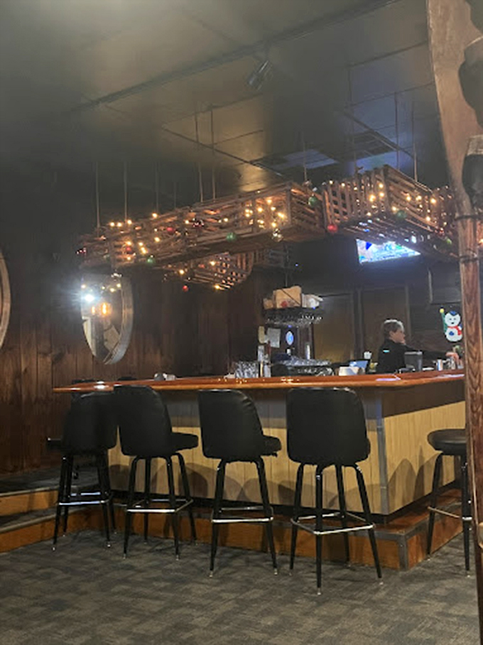 At this bar, every seat feels like you've scored the captain's table. String lights overhead mimic stars that guide sailors&mdash;and diners&mdash;to exceptional experiences.