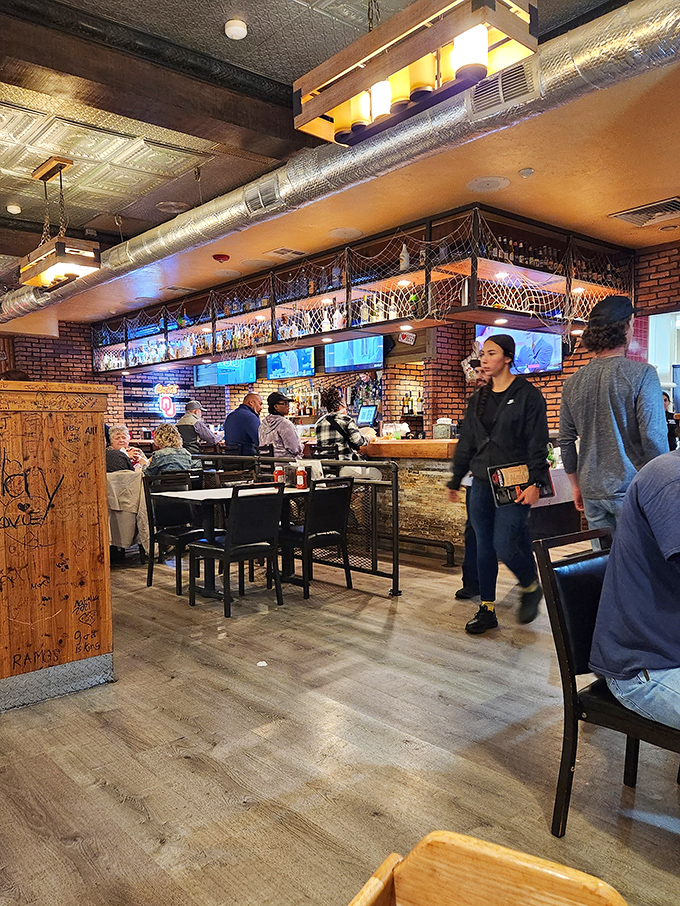 The heart of Pier 88&mdash;where seafood dreams come true and calories don't count. That exposed ductwork has seen some serious food joy.