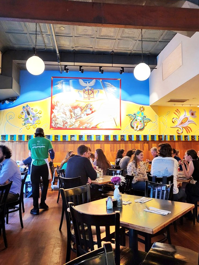 The lunch rush in full swing&mdash;a cross-section of New York united by a collective appreciation for well-executed comfort food and efficient service.