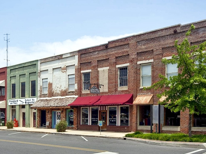 Tuscumbia's downtown could win awards for "Most Likely to Make You Consider Small-Town Living." The brick is just a bonus.
