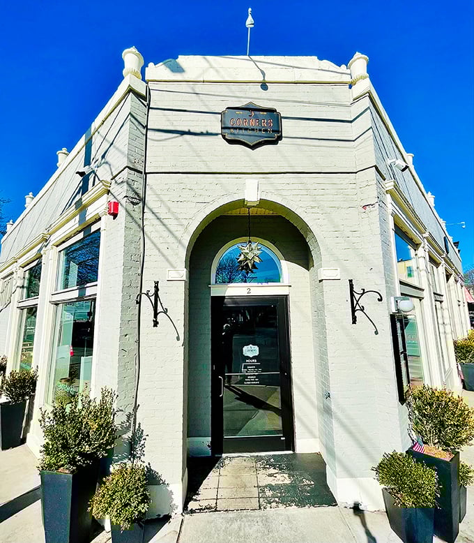 5 Corners Kitchen occupies a pristine white building where culinary magic happens at one of Marblehead's most distinctive intersections.