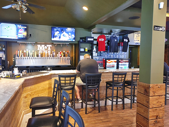 The impressive tap lineup suggests this place takes its beverages as seriously as its gyros&mdash;a philosophy I wholeheartedly endorse.