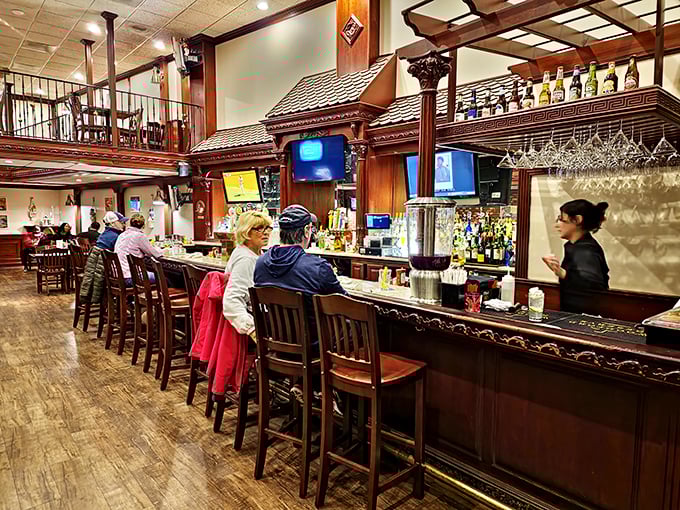 The bar at G & M&mdash;where strangers become friends, friends become family, and everyone becomes a crab cake evangelist by dessert.