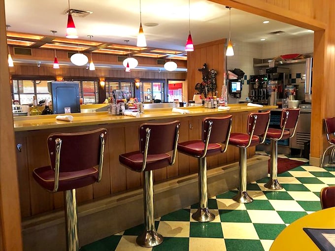 Counter culture, OK Cafe style&mdash;where solo diners get front-row seats to the breakfast ballet and never feel alone.