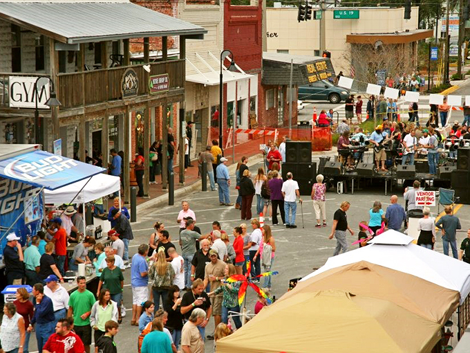 Downtown comes alive during Crystal River's community celebrations. The kind of street festival where you'll end up on first-name basis with at least three locals.