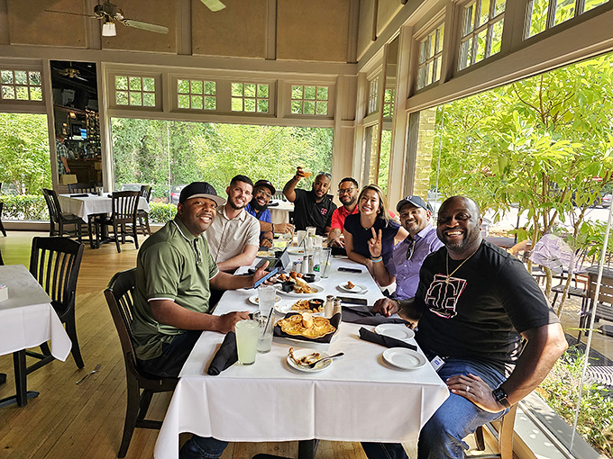 There's no better endorsement than a table of happy diners&mdash;plates emptying as quickly as stories and laughter are being shared.