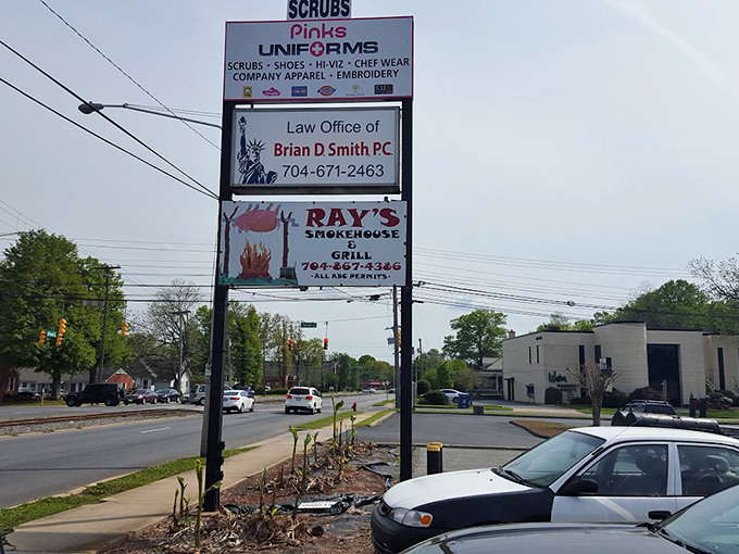 The kind of roadside signage that makes highway travelers slam on brakes and perform questionably legal U-turns.