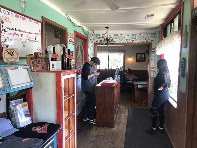 The entrance area where hungry patrons anxiously await their turn to join the breakfast club. Worth every minute of the wait.