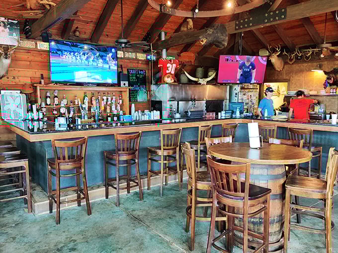The bar where decisions matter: craft beer or sweet tea? Sports on TV or watching your crab cake arrive?
