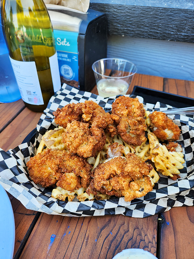 These golden-fried shrimp demand to be dunked in that house-made sauce. A crispy-juicy contrast that never disappoints.