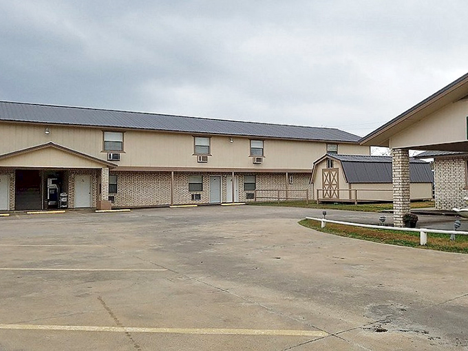 Simple, comfortable lodging options near Robbers Cave prove you don't need luxury to have everything you need for a perfect getaway.