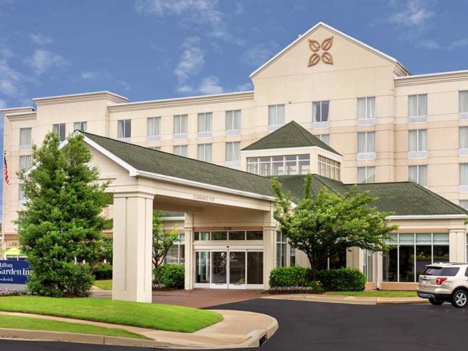 The Hilton Garden Inn offers that perfect blend of predictable comfort and local charm&mdash;like a security blanket with good Wi-Fi.