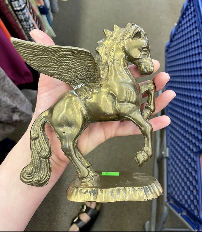 This brass Pegasus figurine is ready to gallop straight into your curio cabinet. Mythological magnificence at a decidedly un-mythological price.