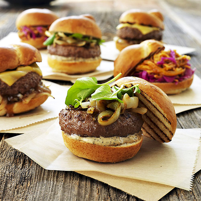 These mini burgers bring maximum pleasure. The kind of appetizer that makes you wonder if you should just order three more rounds and skip the main course.