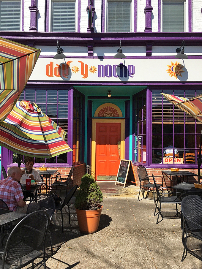 Day Y Noche's explosion of colors doesn't just wake up Broadway—it's a fiesta for your eyes before the fiesta for your taste buds begins.