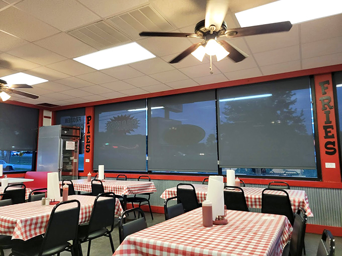 The dining room says, "Stay awhile, we're not rushing you." Those ceiling fans have witnessed countless first bites and expressions of pie-induced bliss.