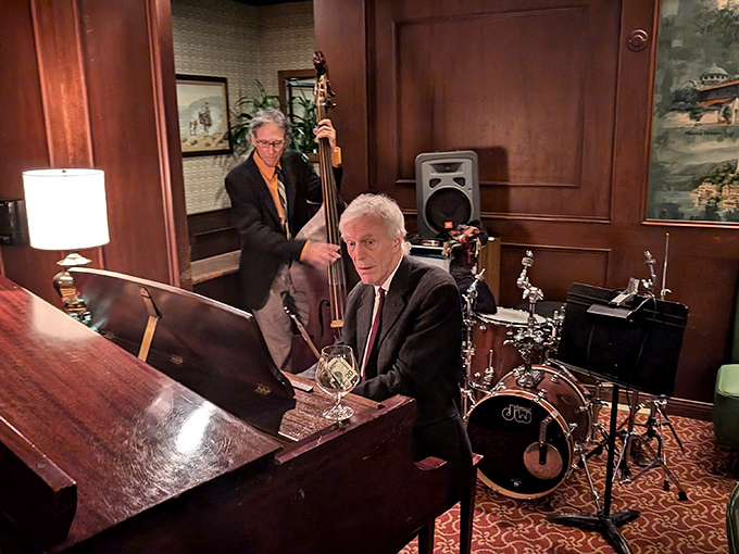 Live jazz adds the perfect soundtrack to your meal &ndash; because great steak deserves great music, not just the sound of your own happy chewing.