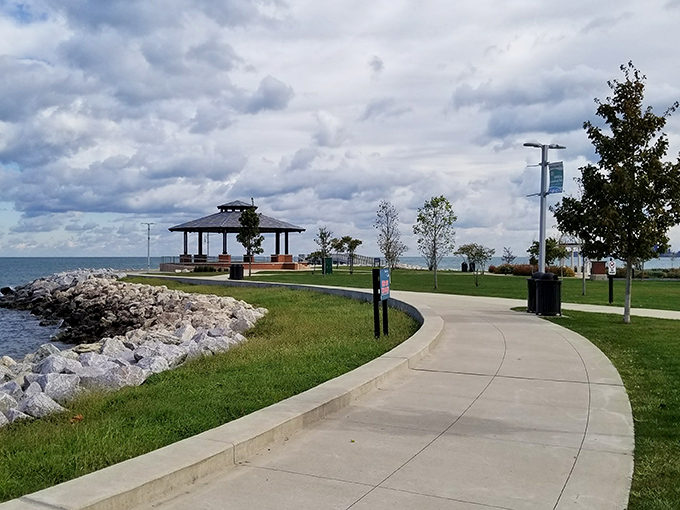Lakefront serenity just steps from the action. This curved walkway and gazebo offer perfect spots for picnics or simply soaking in Lake Michigan's majestic beauty.