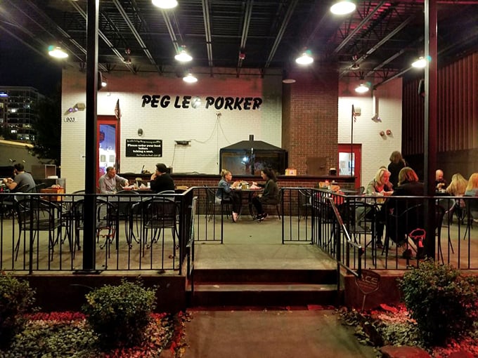 Evening at Peg Leg Porker's patio&mdash;where Nashville nights are perfumed with the sweet scent of smoking meat.