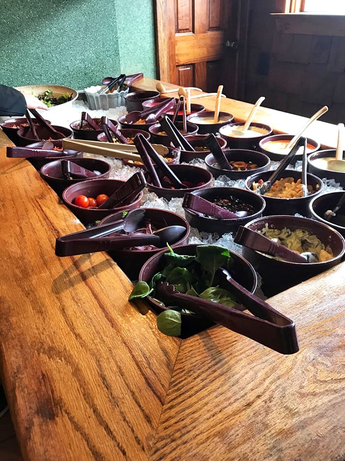 The salad bar spread&mdash;that endangered restaurant species thriving gloriously at Smuggler's Cove&mdash;stands as a monument to the glory days of all-you-can-top freshness.