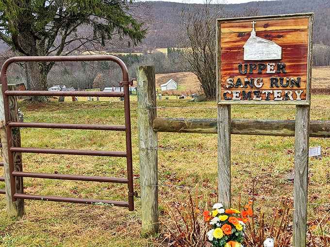 Even in remembrance, Sang Run maintains its rustic charm. The Upper Sang Run Cemetery gate stands as a dignified reminder of the community's deep roots.