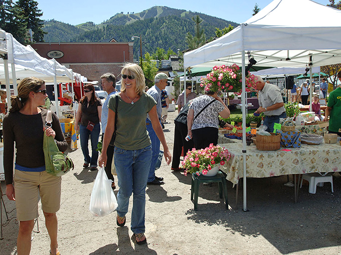 Horse-drawn wagons transport visitors through time, proving that sometimes the most memorable journeys happen at four miles per hour.