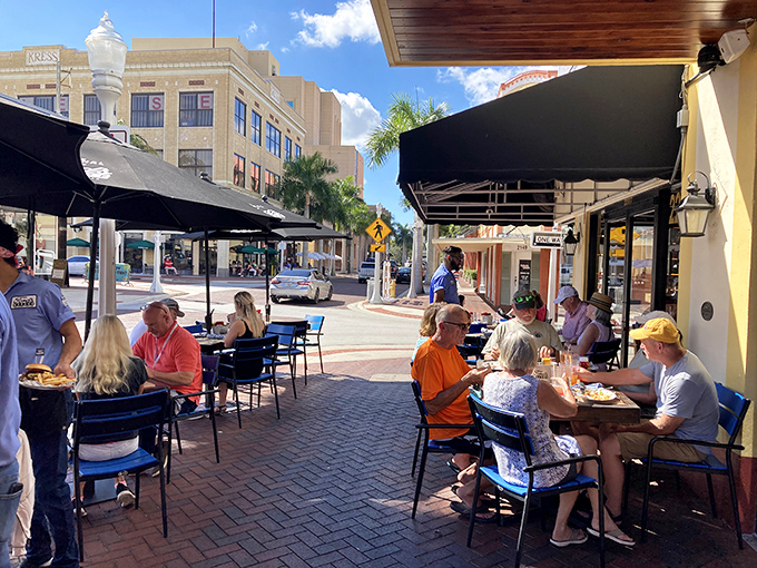 Al fresco dining in downtown Fort Myers offers the perfect blend of people-watching and plate-emptying. Florida's weather and Ford's flavors create an irresistible combination.
