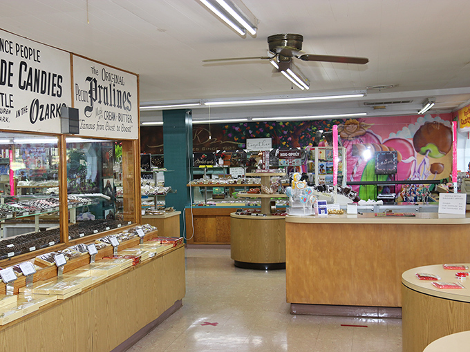 Old-school signage promises "Fudge with Pecans: The Kind Mother Tries to Make" &ndash; both a challenge and a comfort.