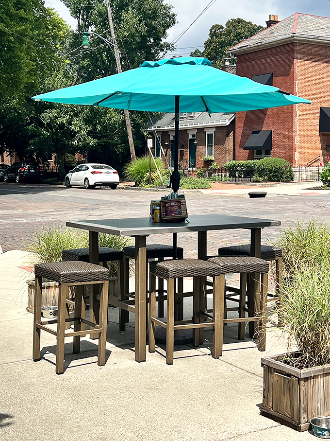 Al fresco dining, Midwest-style: sturdy tables, sensible umbrellas, and the brick-paved streets of German Village providing the perfect backdrop for people-watching.