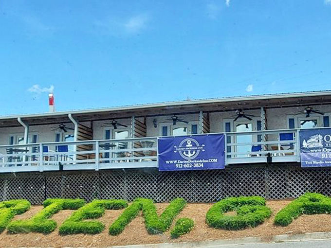 Where "SKIPPERS" is spelled out in shrubbery, because when you're this good at seafood, even your landscaping celebrates it.